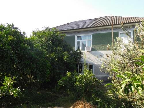 Otel Adlejba 75 Guest House, Suhum, foto