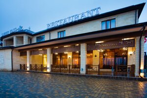 Sweet Hall (Magadanskaya ulitsa No:66А, posyolok Industrialny), otel  Krasnodarski krayından