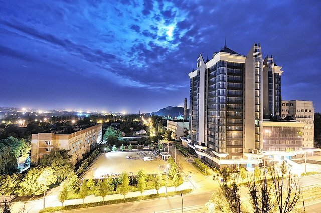 Otel Self Catering Apartments U Voroshilovskom Rayoni, Donetsk, foto