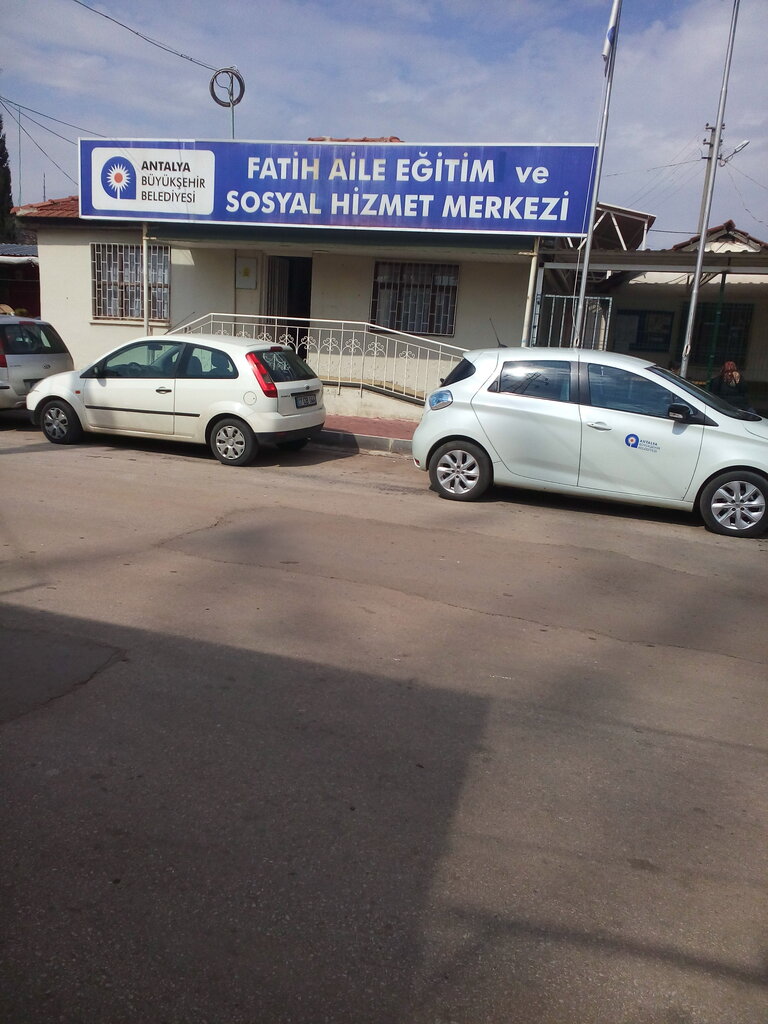 Sosyal yardım kuruluşları Fatih Aile Eğitim ve Sosyal Hizmet Merkezi, Antalya, foto