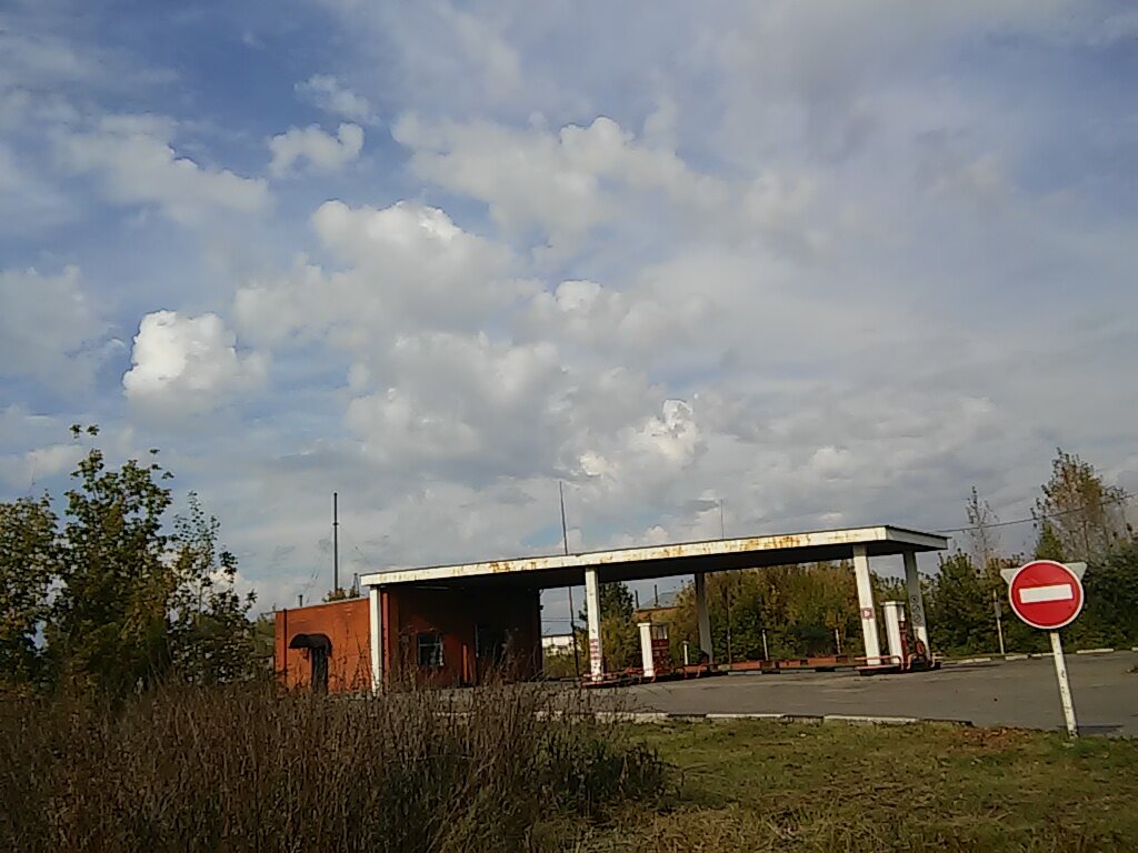 Benzin istasyonu Azs Sibirsky Charoit, Altayski krayı, foto