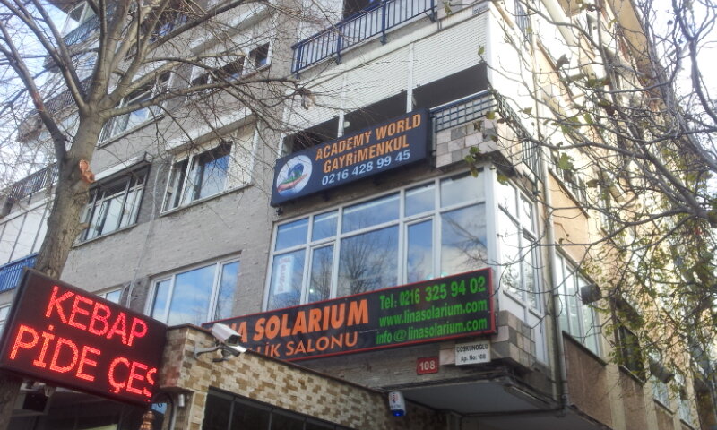 Emlak ofisi Academy World Gayrimenkul, İstanbul, foto