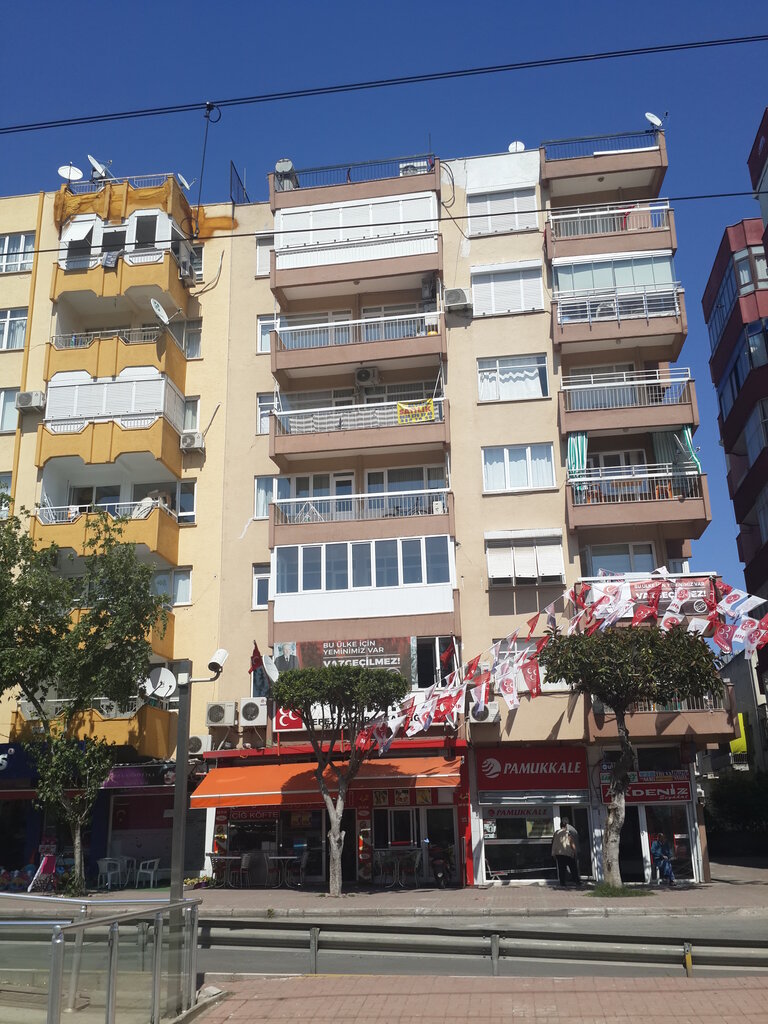 Gıda üreticileri Milliyetçi Hareket Partisi Kepez İlçe Teşkilatı, Antalya, foto