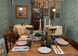 Cafe 4 rooms (Dybenko Street No:36к1, Moscow), kafe  Moskova'dan