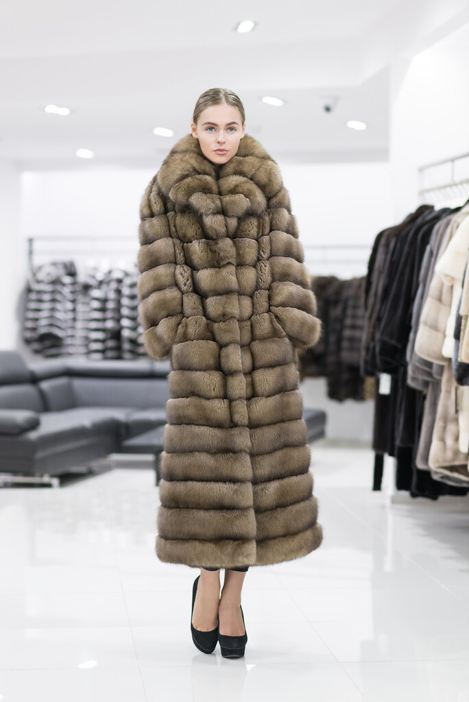 Kürk ve deri giyim mağazaları Artemio Furs, Atina, foto