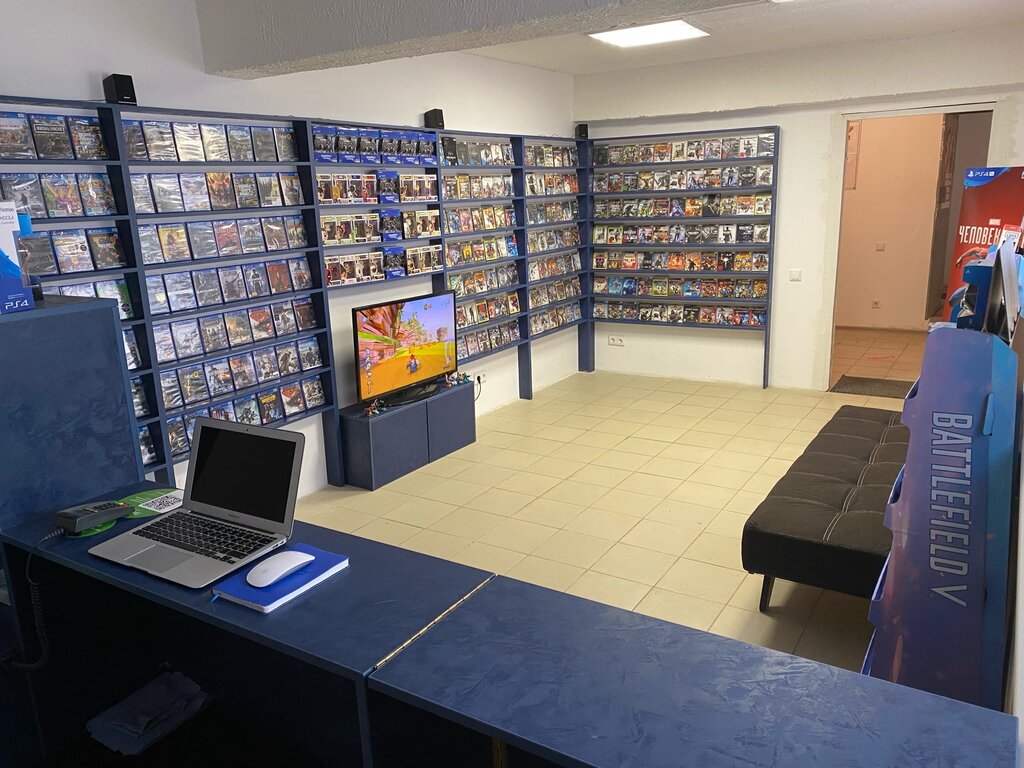 Diskler, plakalar GameStop, Samara, foto
