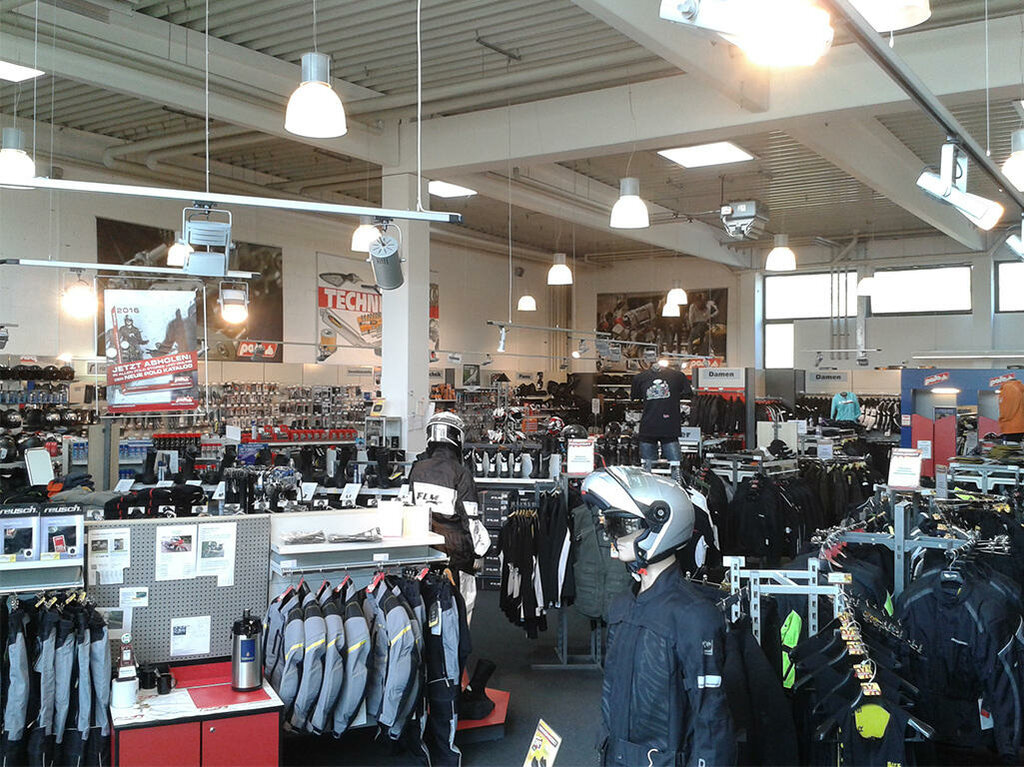 Motosiklet yedek parçaları Polo Motorrad Store Würzburg, Wurzburg, foto