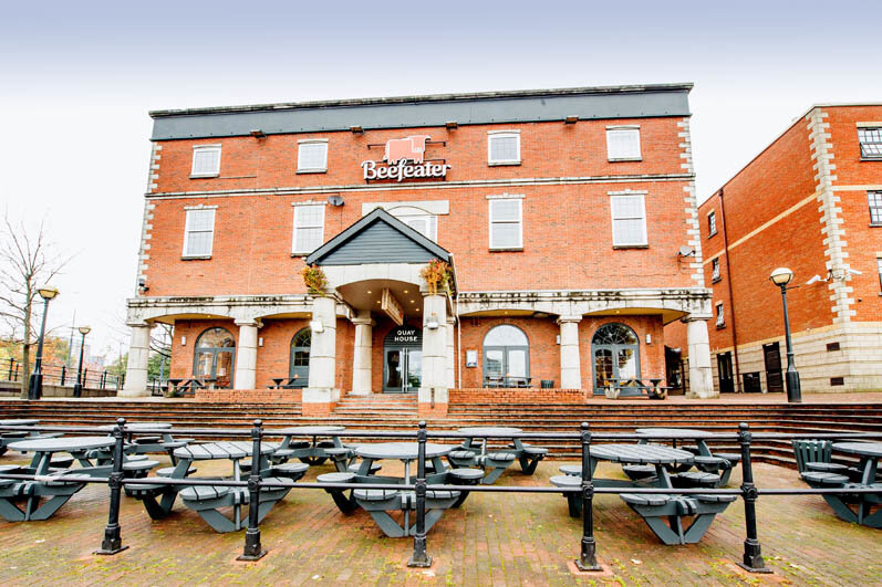 Restoran Quay House Beefeater, İngiltere, foto