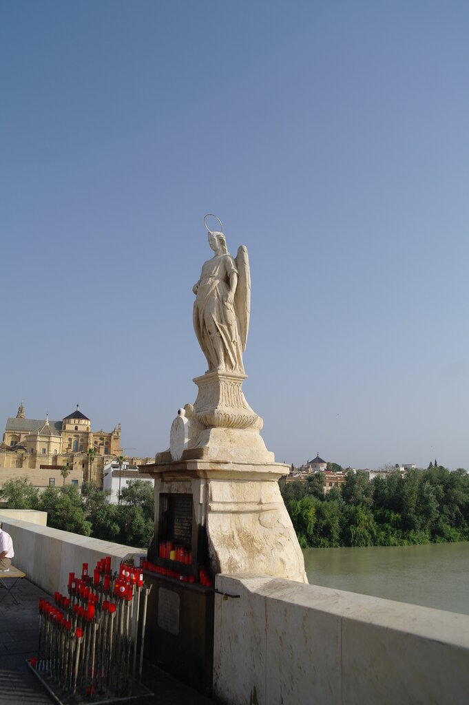 Turistik yerler Puente Romano de Córdoba, Córdoba, foto