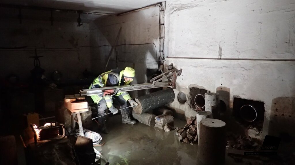 Beton ve beton ürünleri üreticileri Jádrové vrtání a řezání betonu - Diamond Experts, Prag, foto