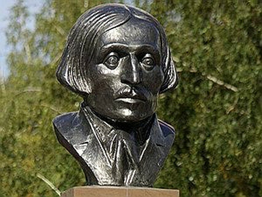 Anıt, heykel Бюст Н.В. Гоголя, Novosibirsk, foto