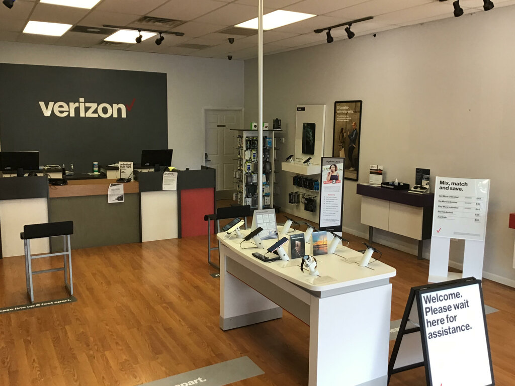 Telekomünikasyon ekipmanları Verizon Authorized Retailer - Victra, Woodstock, foto