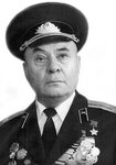 Герою Советского Союза Мурдугову Александру Иосифовичу (Kumskaya ulitsa No:45), anıt levhası, anıt taş  Budennovsk'tan