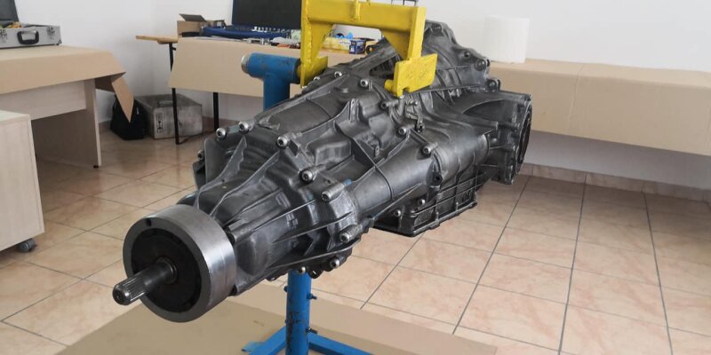 Otomobil servisi Caredda Motors, Cagliari, foto