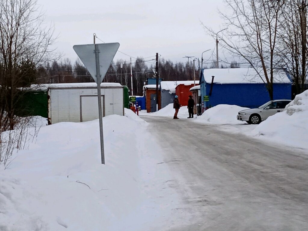 Garajlar ГК Металлист-1, Yaroslavl, foto