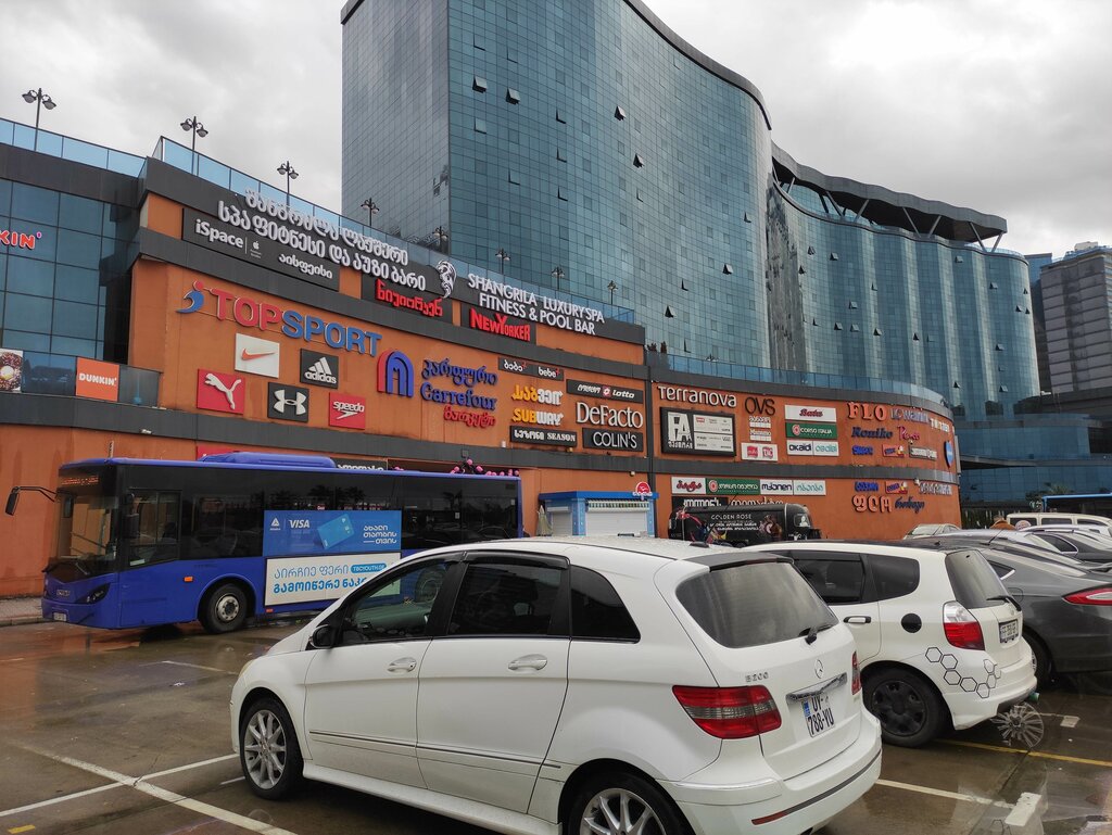 Market Carrefour, Batum, foto