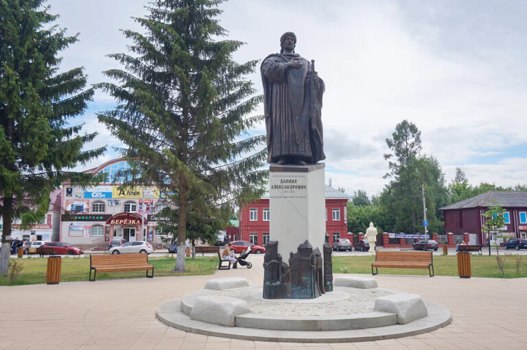 Anıt, heykel Даниил Московский, Danilov, foto