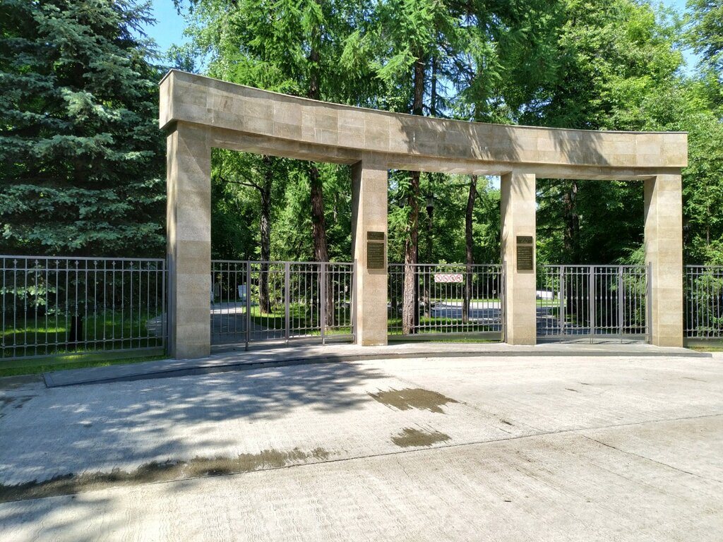 Mezarlıklar Мемориальное кладбище, Kazan, foto