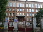 Secondary School № 42 (Saltykova-Schedrina Street No:42А), ortaokul  Yaroslavl'dan