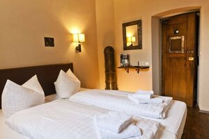 Hotel Fronfeste (Bavaria, Amberg, Fronfestgasse, 8), otel  Amberg'den