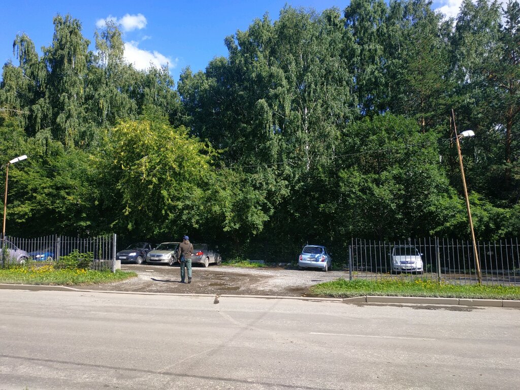 Otoparklar Автостоянка, Yekaterinburg, foto