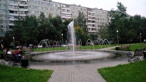 Фонтан (Moscow, Yugo-Zapadniy Administrative Okrug, Tyopliy Stan District, mikrorayon 8A), çeşme  Moskova'dan