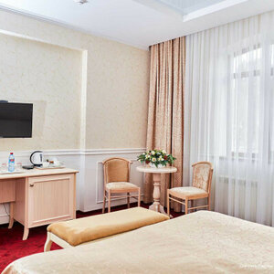 Raigond (ulitsa Sofyi Perovskoy No:12, Kislovodsk), otel  Kislovodsk'tan