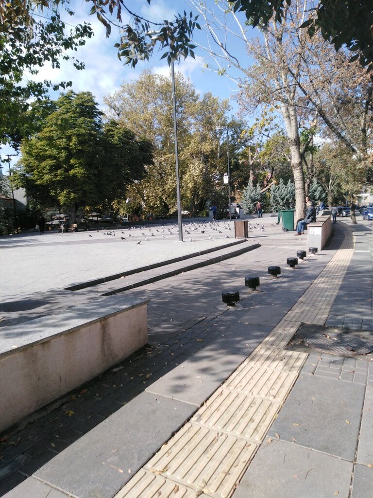 Parklar ve ormanlar Ragıp Tüzün Parkı, Ankara, foto