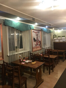 Багульник (Republic of Buryatia, District of Ivolginsk, munitsipalnoye obrazovaniye Sotnikovskoye), kafe  Buriatya'dan