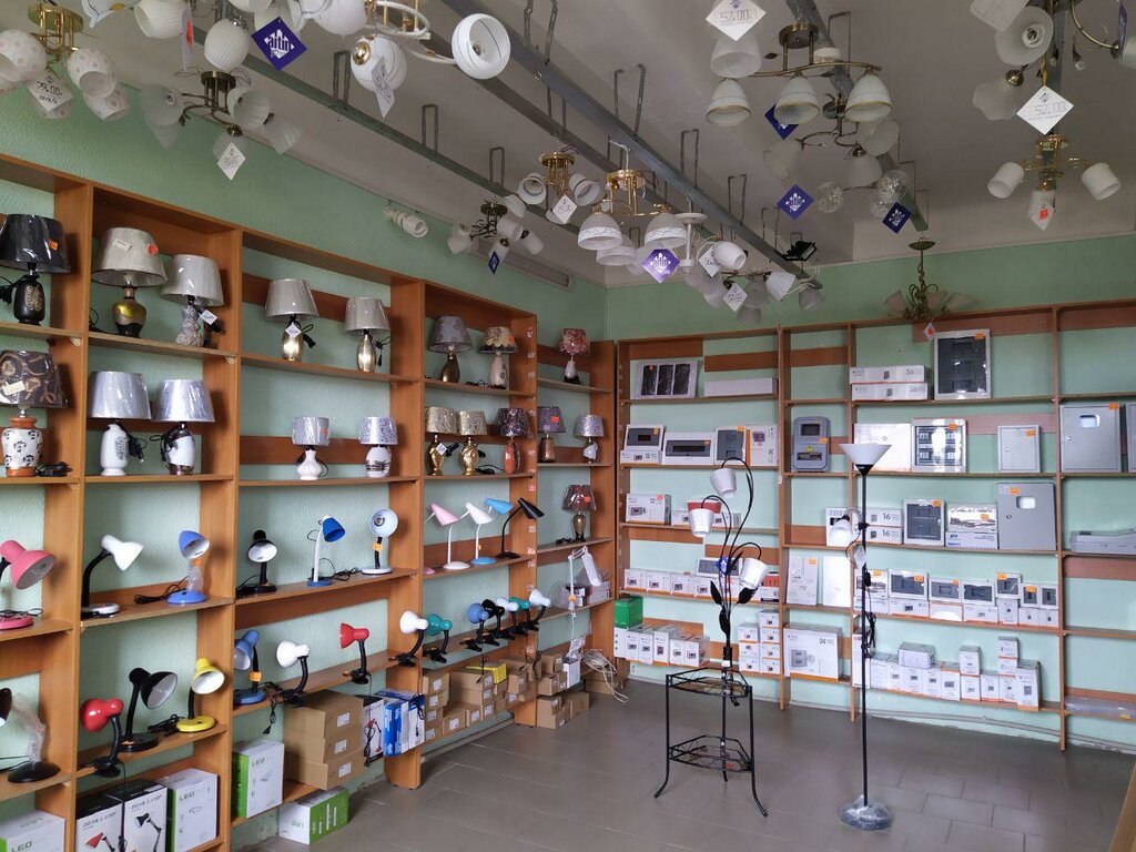 Elektrik ve elektrikli ürün mağazası Delovye Linii, Shchuchyn, foto