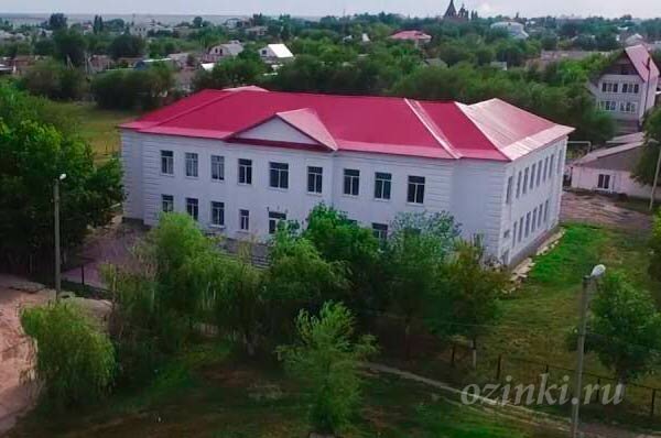 Ortaokul Osnovnaya obshcheobrazovatelnaya shkola, Mou, Saratovskaya oblastı, foto