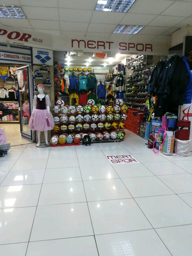 Spor mağazaları Mert Spor, Ankara, foto