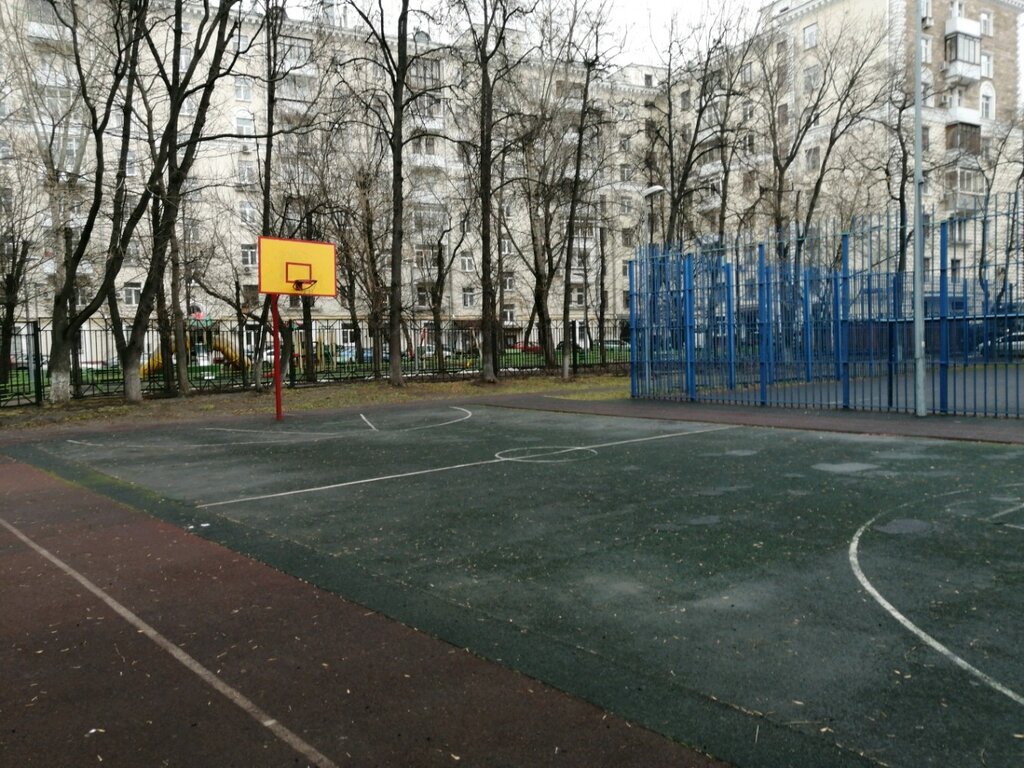 Spor alanı Баскетбольная площадка, Moskova, foto