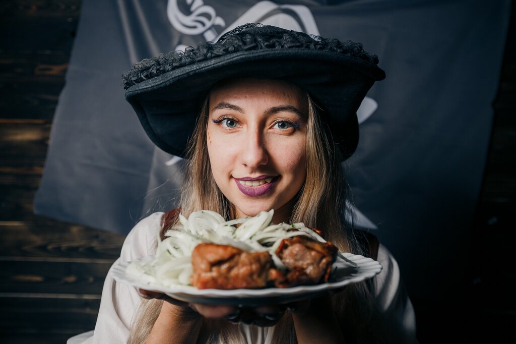 Kafe Shashlyk-bar Piratskaya Pristan, Astrahan, foto
