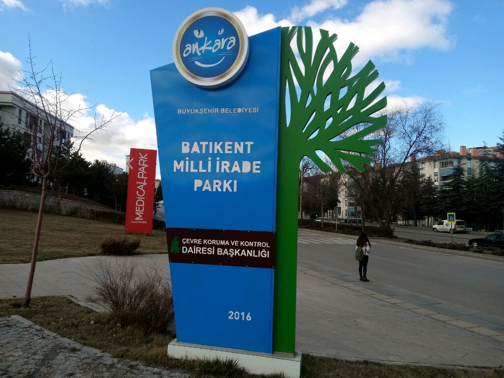 Parklar ve ormanlar Batıkent Milli İrade Parkı, Ankara, foto