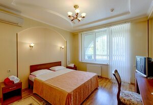Dolphin Hotel (Rybzavodskaya ulitsa No:81, Lidzava), otel  Gagra Bölgesi'nden