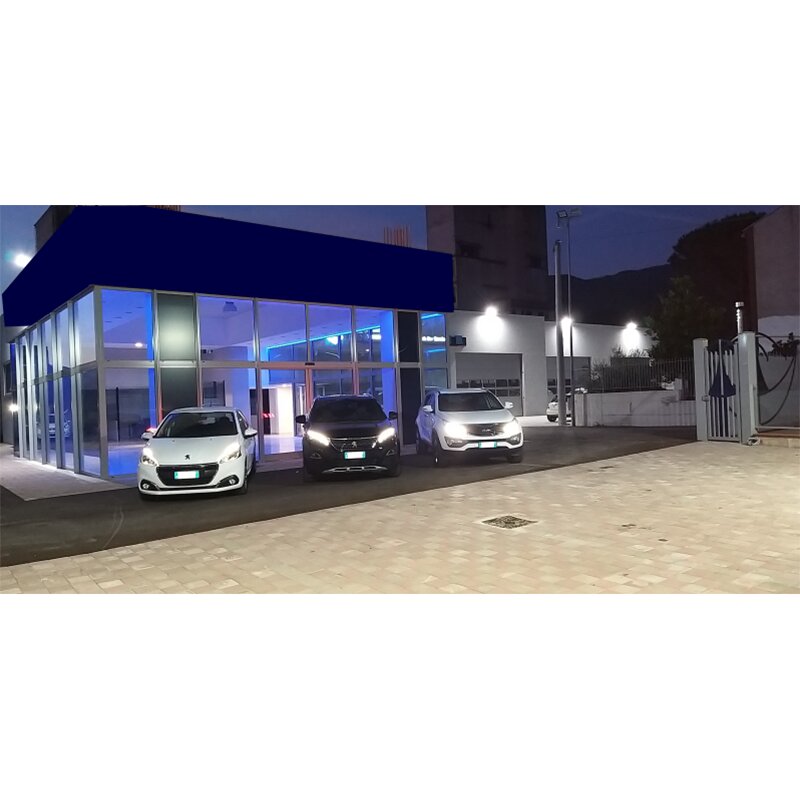 Jant ve lastikçiler Tecno-Diesel, Campania, foto
