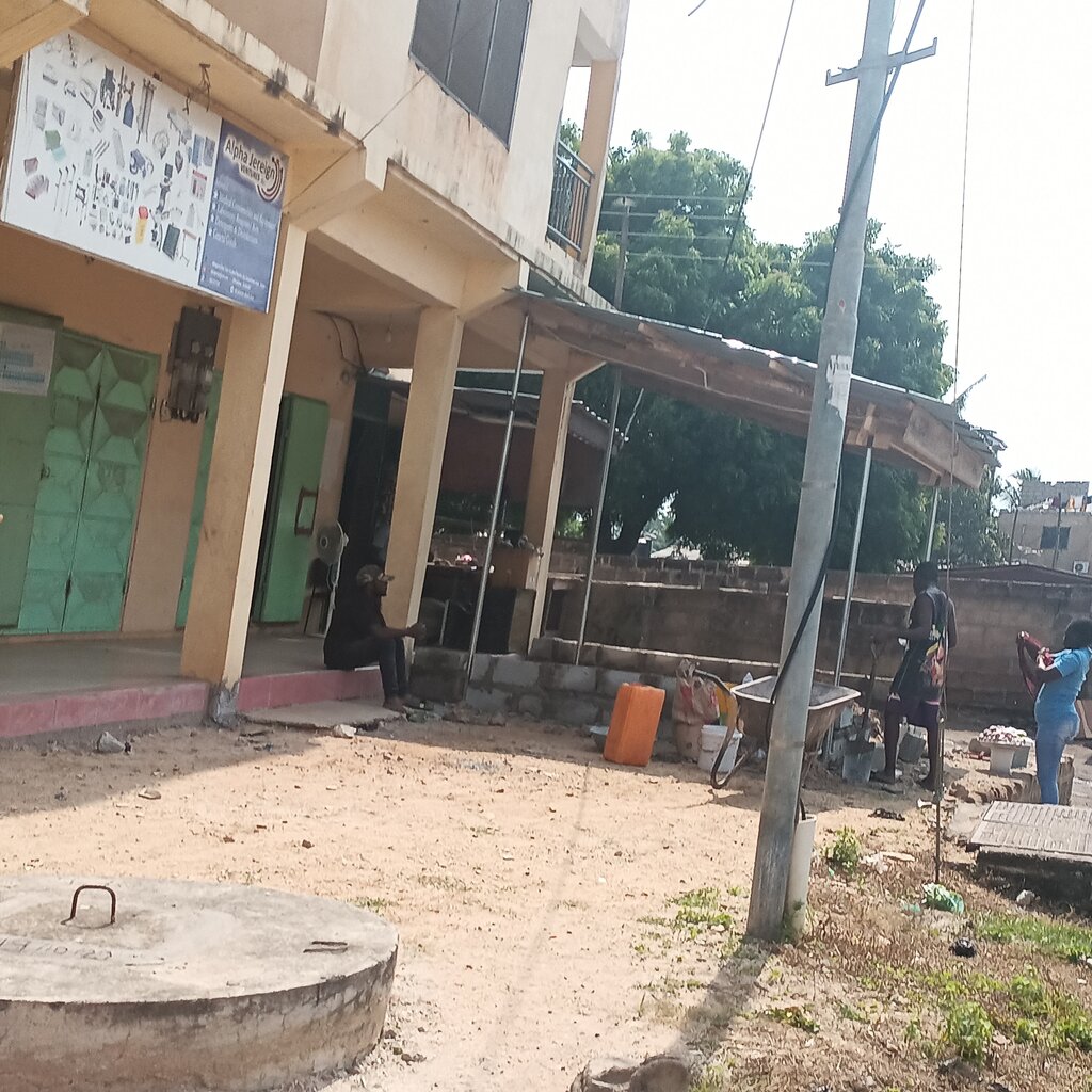 Medikal ürün mağazası Alpha Jereign Ventures, Dünya, foto