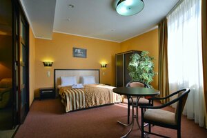 Flagman (Omsk, Frunze Street, 80), hotel  Omsk'tan