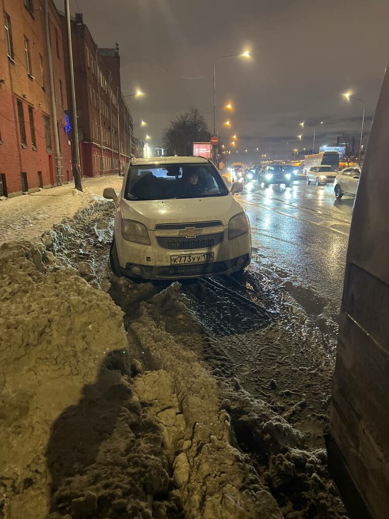Oto lastik tamiri Axelcars, Dubna, foto