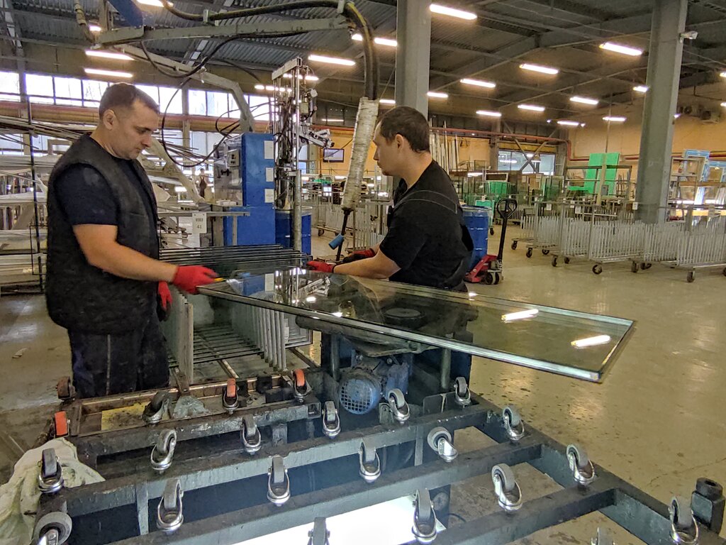 Sanayi kuruluşu Specremstroj, Tolyatti (Togliatti), foto