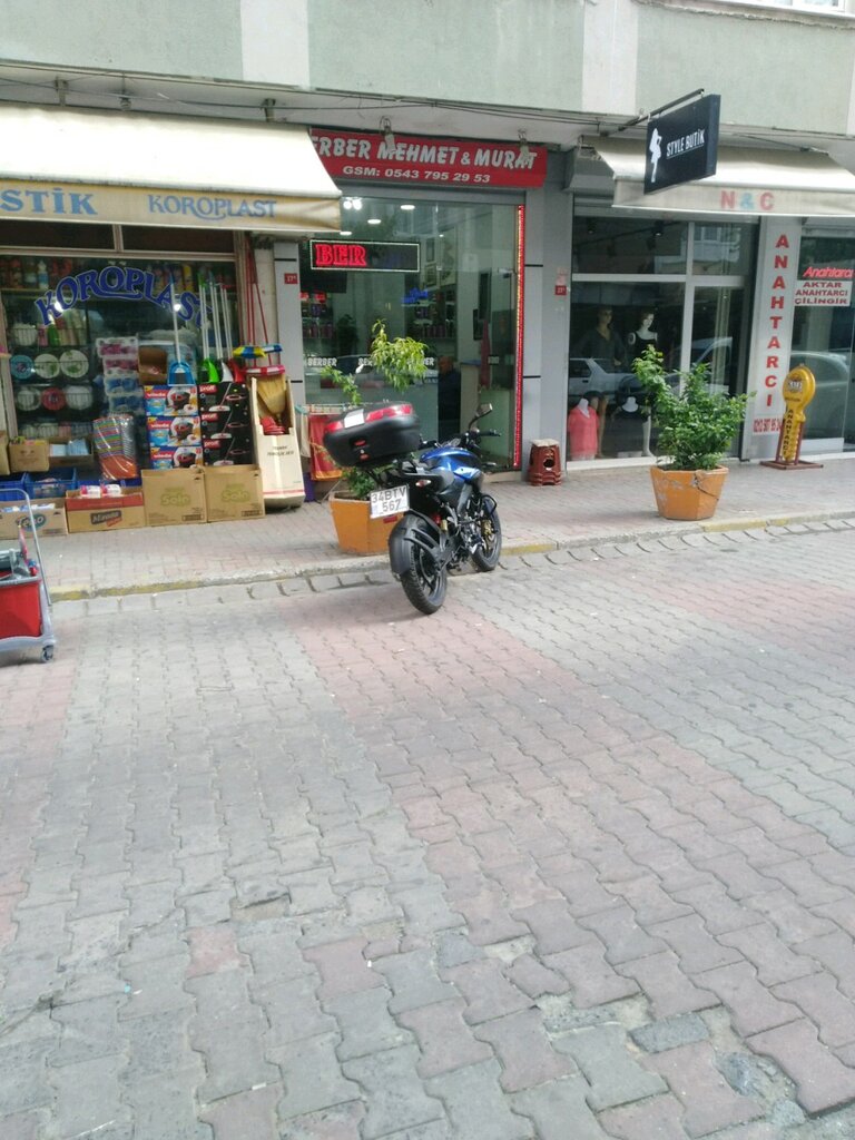 Kuaförler Berber Mehmet, İstanbul, foto