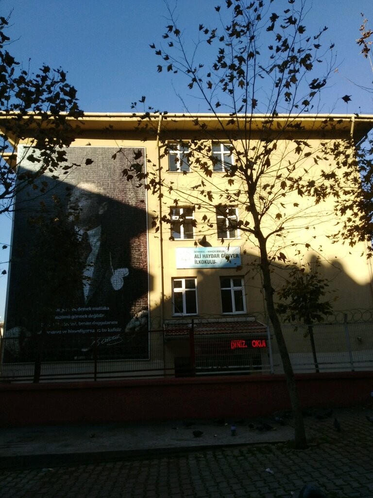 i̇lkokul Ali Haydar Günver İlkokulu, İstanbul, foto