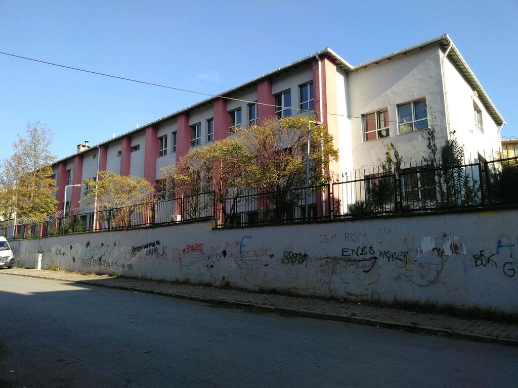 i̇lkokul İstiklal İlkokulu, İstanbul, foto