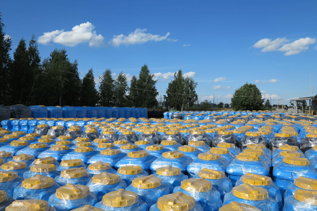 Rezervuar ve sıvı nakliye ekipmanları Plast Inginiring, Ufa, foto