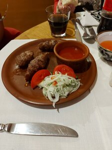 Afsona (Abaı kóshesi No:9), kafe  Atırav'dan