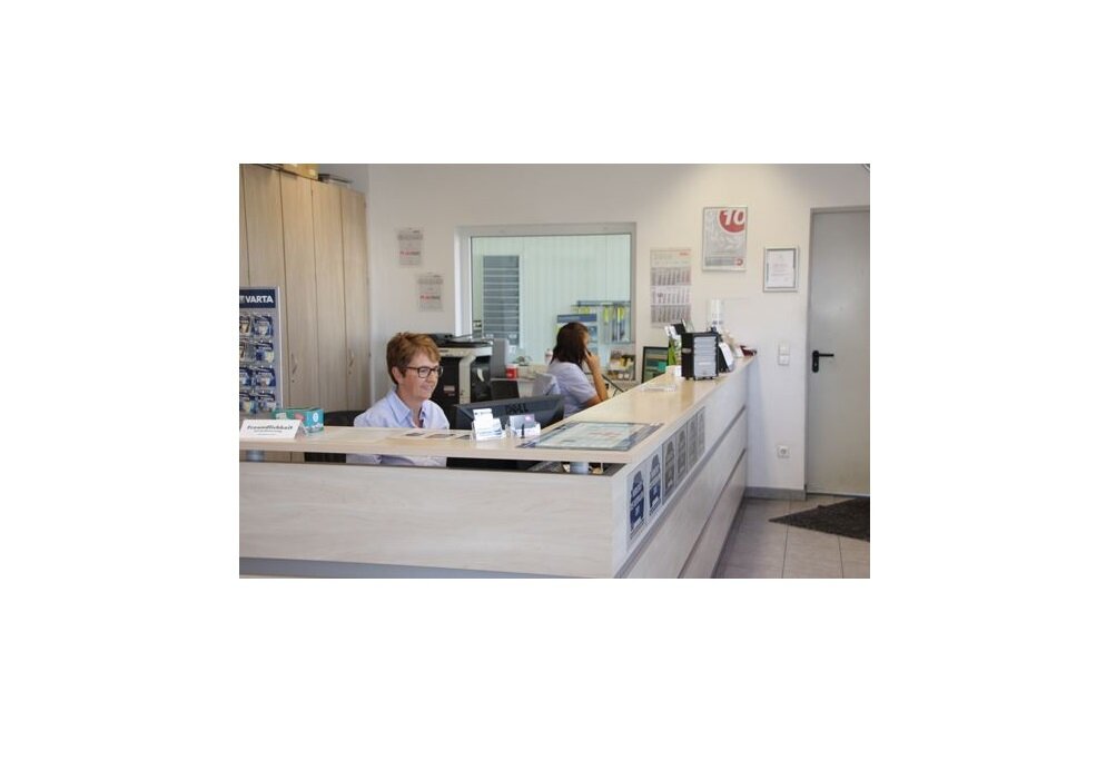 Otomobil servisi Kraftfahrzeuge Ruther GmbH & Co. Kg, Baden‑Wurttemberg, foto