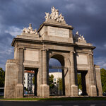 Puerta de Toledo (Madrid, Ronda Segovia), turistik yerler  Madrid'den