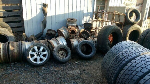 Oto lastik tamiri Пятое колесо, Novgorodskaya oblastı, foto