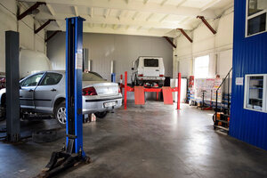 Bosch Car Service STServis (Zavodskaja vulica No:2, pasiolak Eniergietykaw), otomobil servisi  Minskaya oblastından
